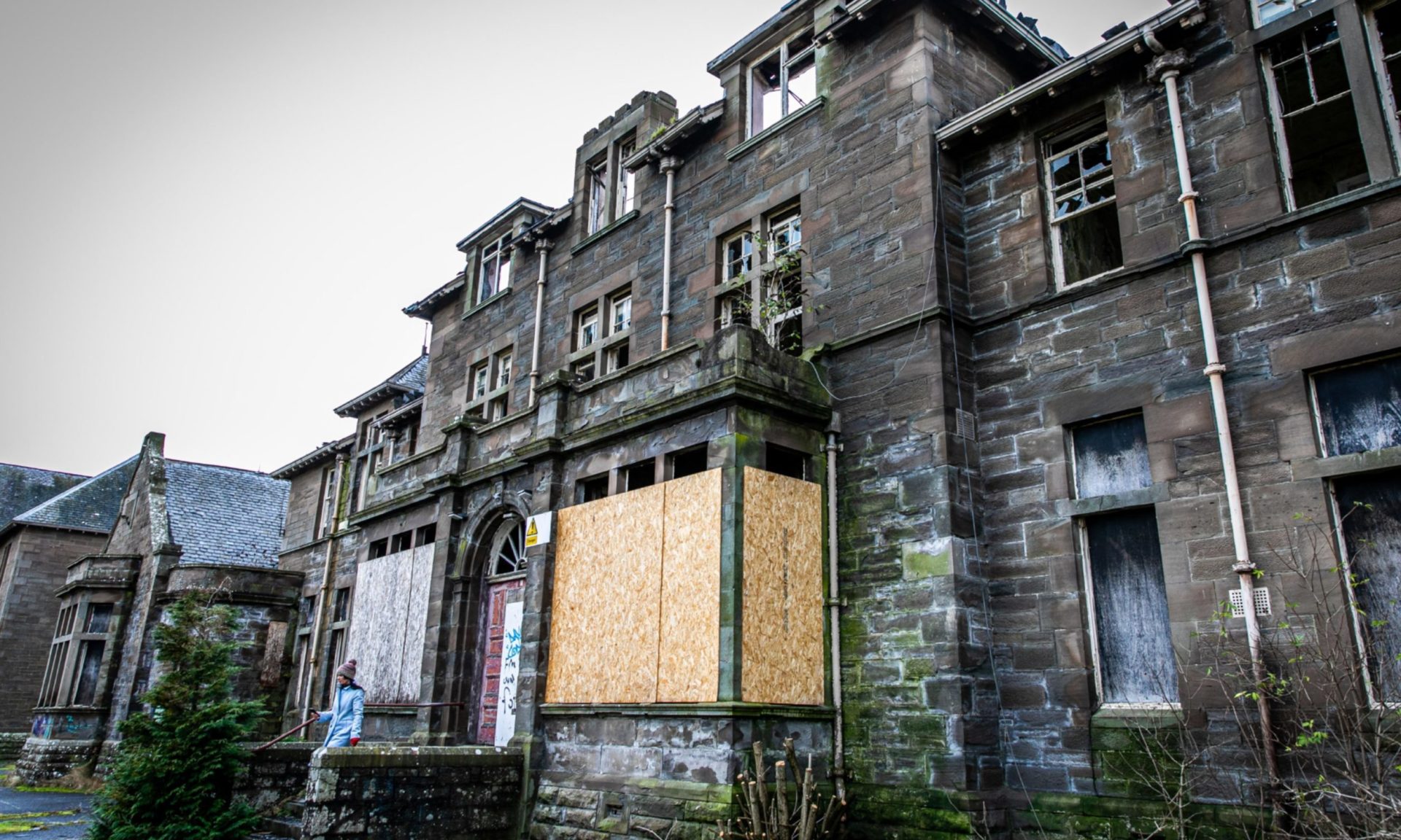 VIDEO: Documentary takes you behind the crumbling walls of ...