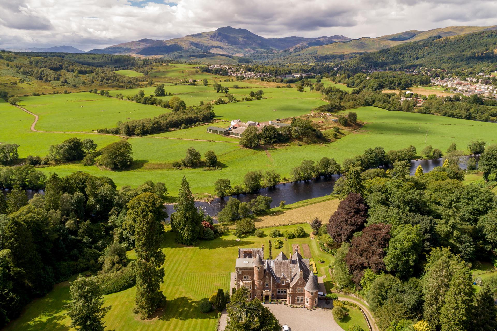 Inside 1980s star Gary Numan's 'haunted' Callander mansion