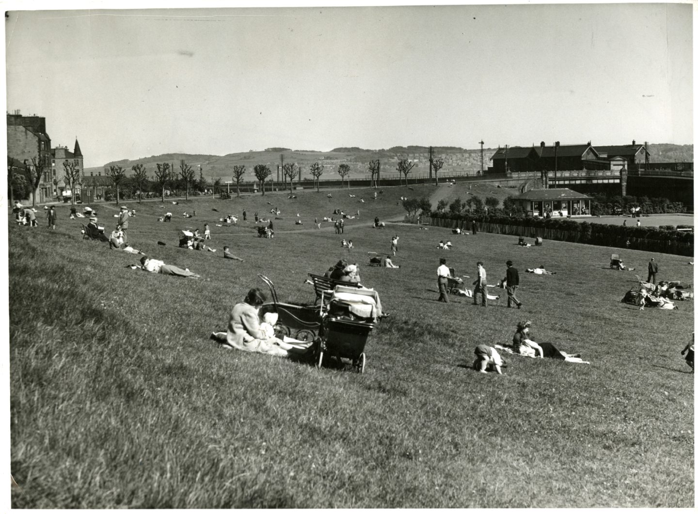 Trip back in time: Photographic memories of Magdalen Green - The Courier