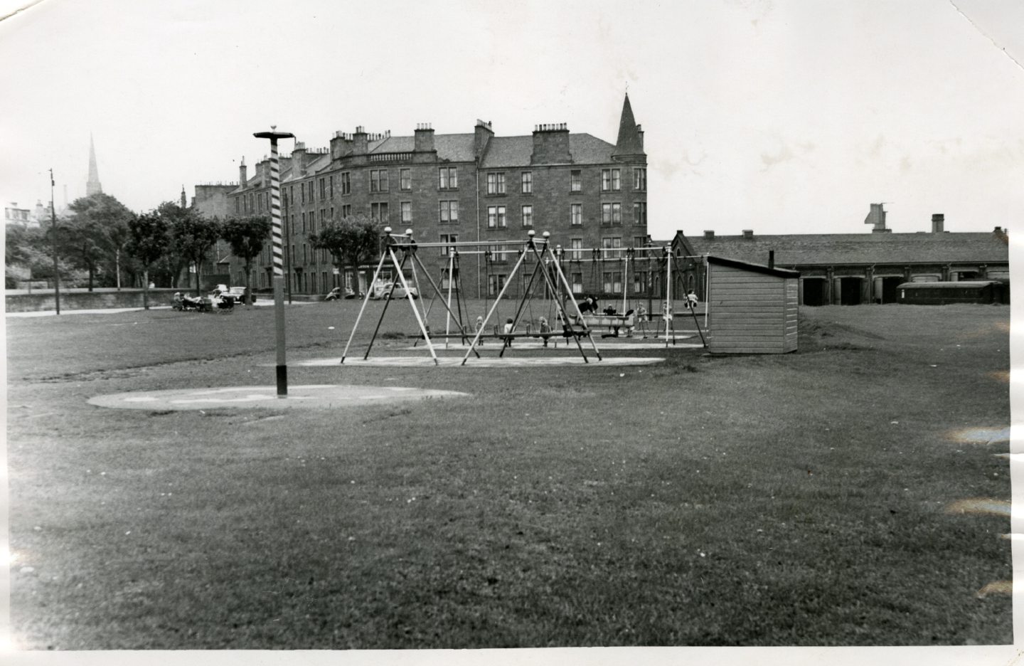 Trip back in time: Photographic memories of Magdalen Green - The Courier