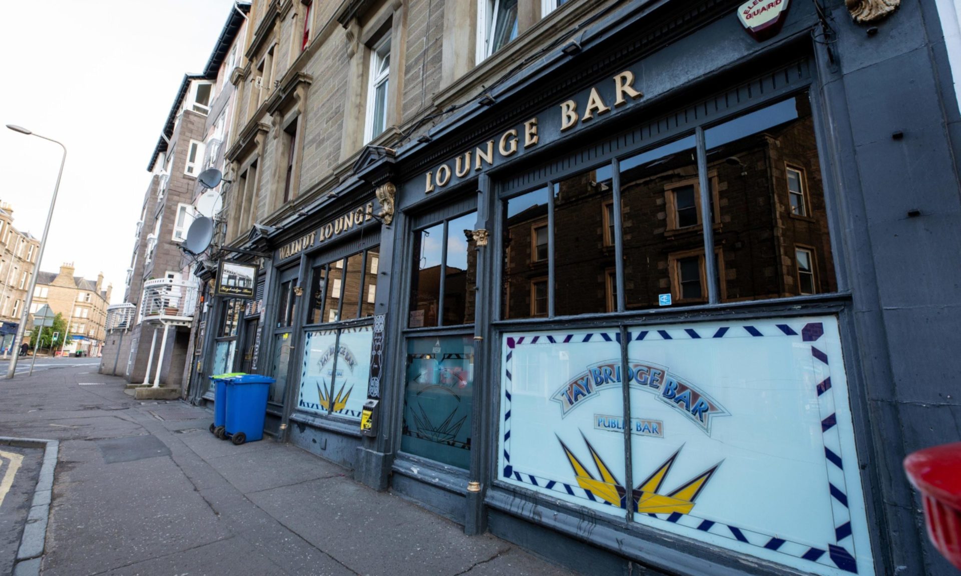 The Tay Bridge Bar on Dundee's Perth Road has pavement cafe approved