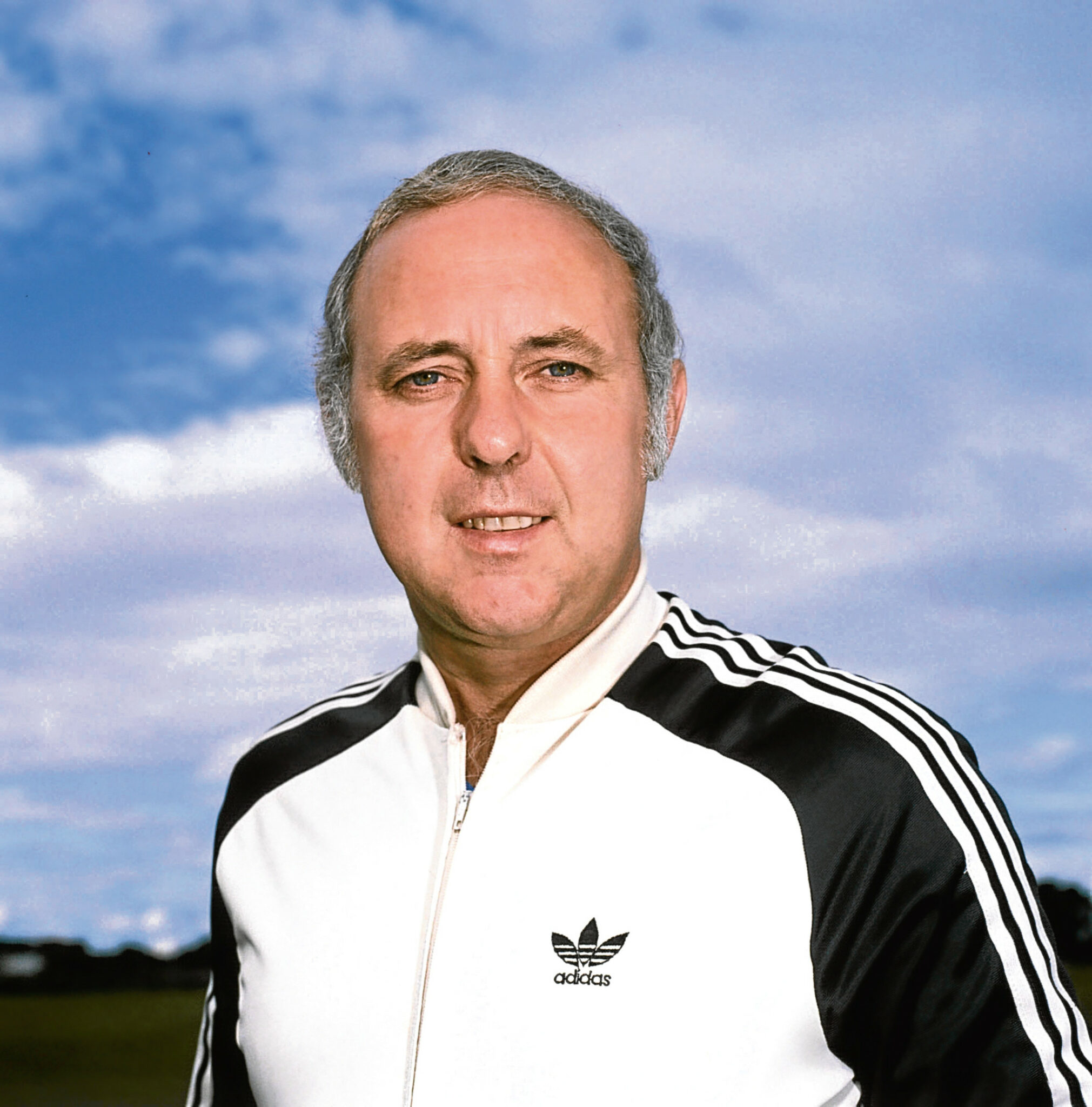 Jim McLean play Smile to return to Dundee Rep