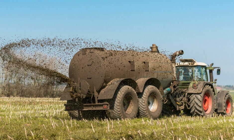 Farmers face new slurry storage and spread rules - The Courier