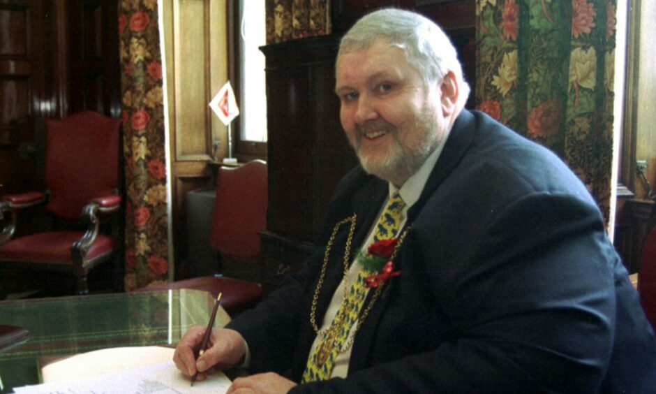 Obituary: Groundbreaking Perth politician Mike O'Malley worked to ...