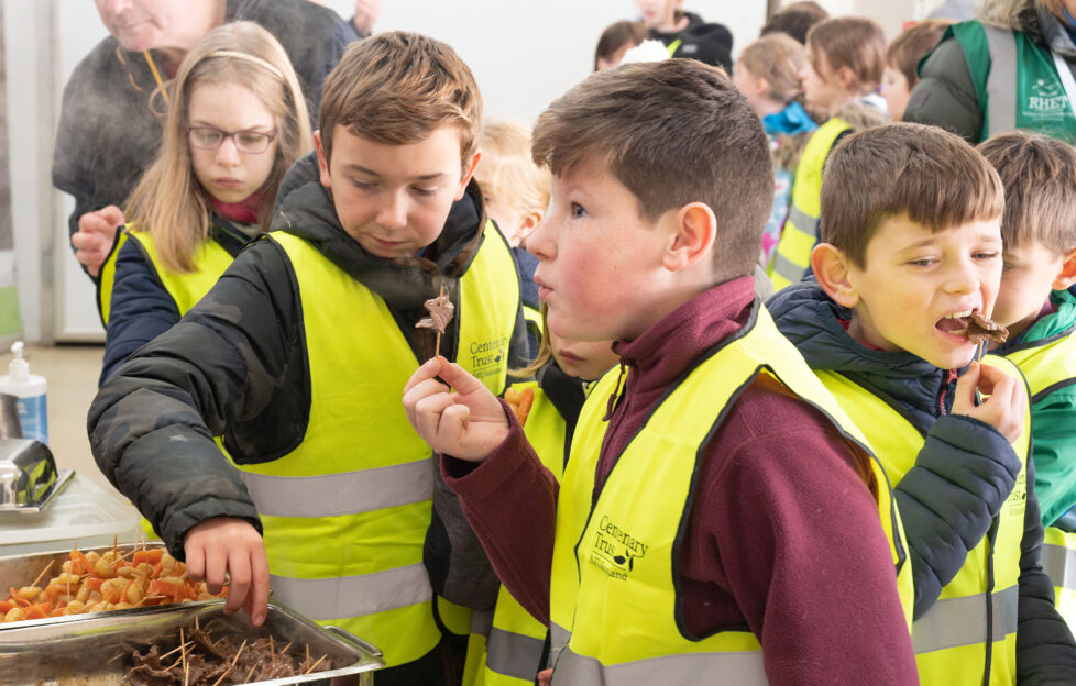 Pupils taste Rednock Estate venision with Lake of Menteith hotel