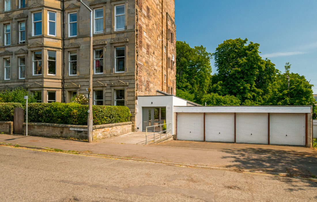 Garage in Edinburgh converted into immaculate one bedroom flat up for ...