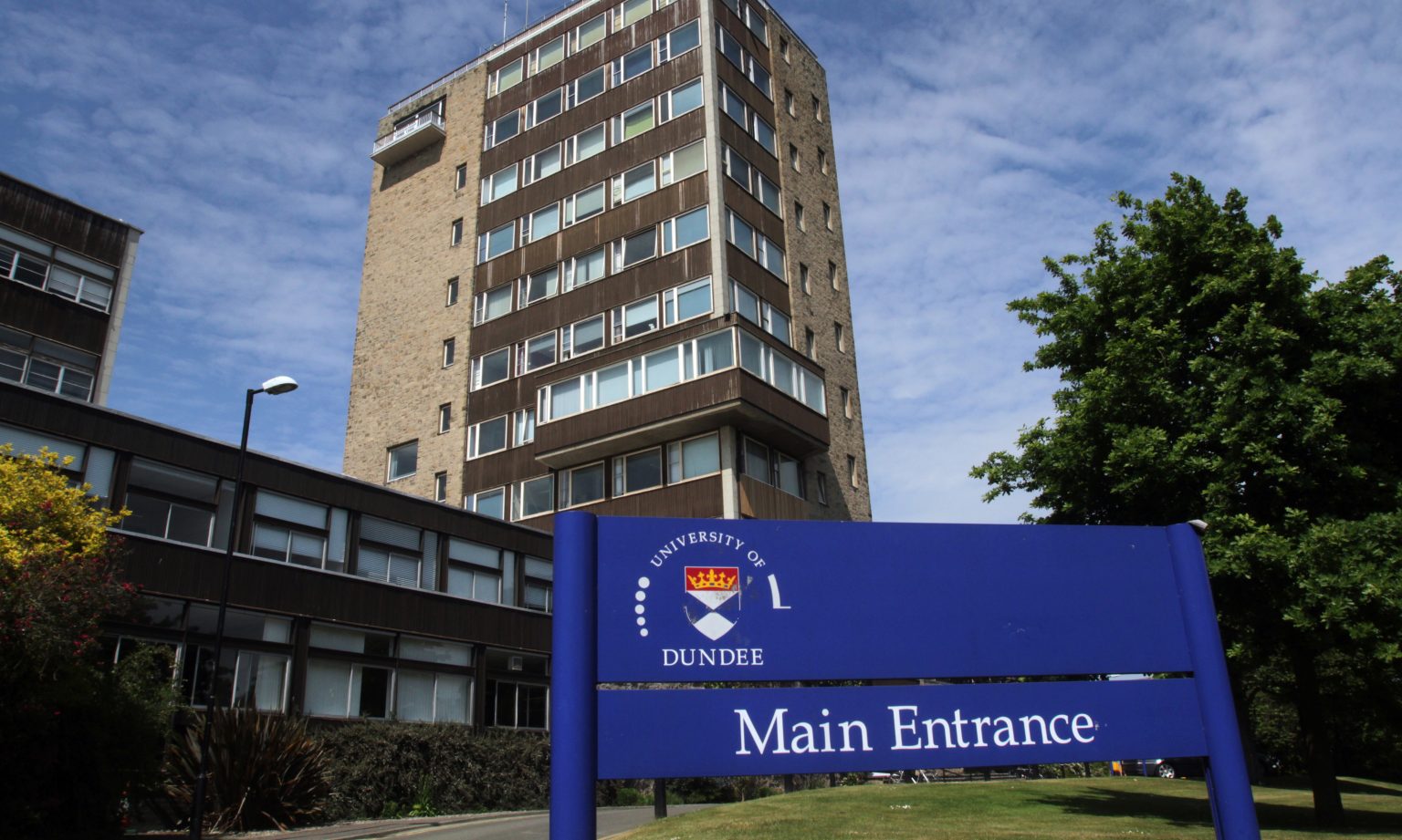 Dundee University scraps five masters courses as numbers dwindle