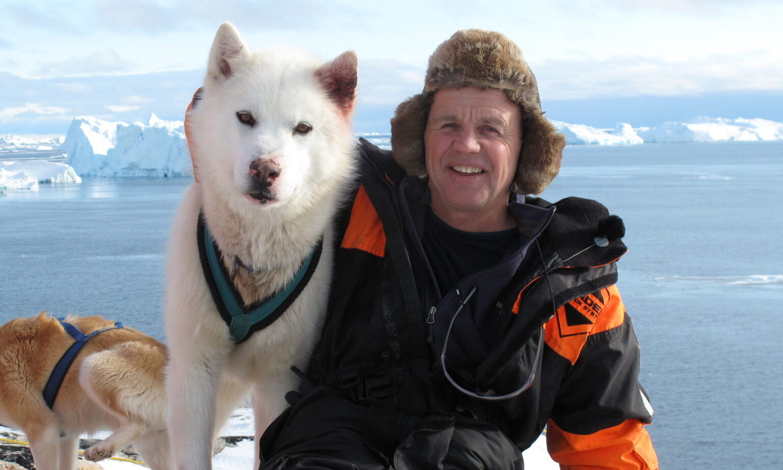Fife wildlife cameraman Doug Allan dies on Nepal trek