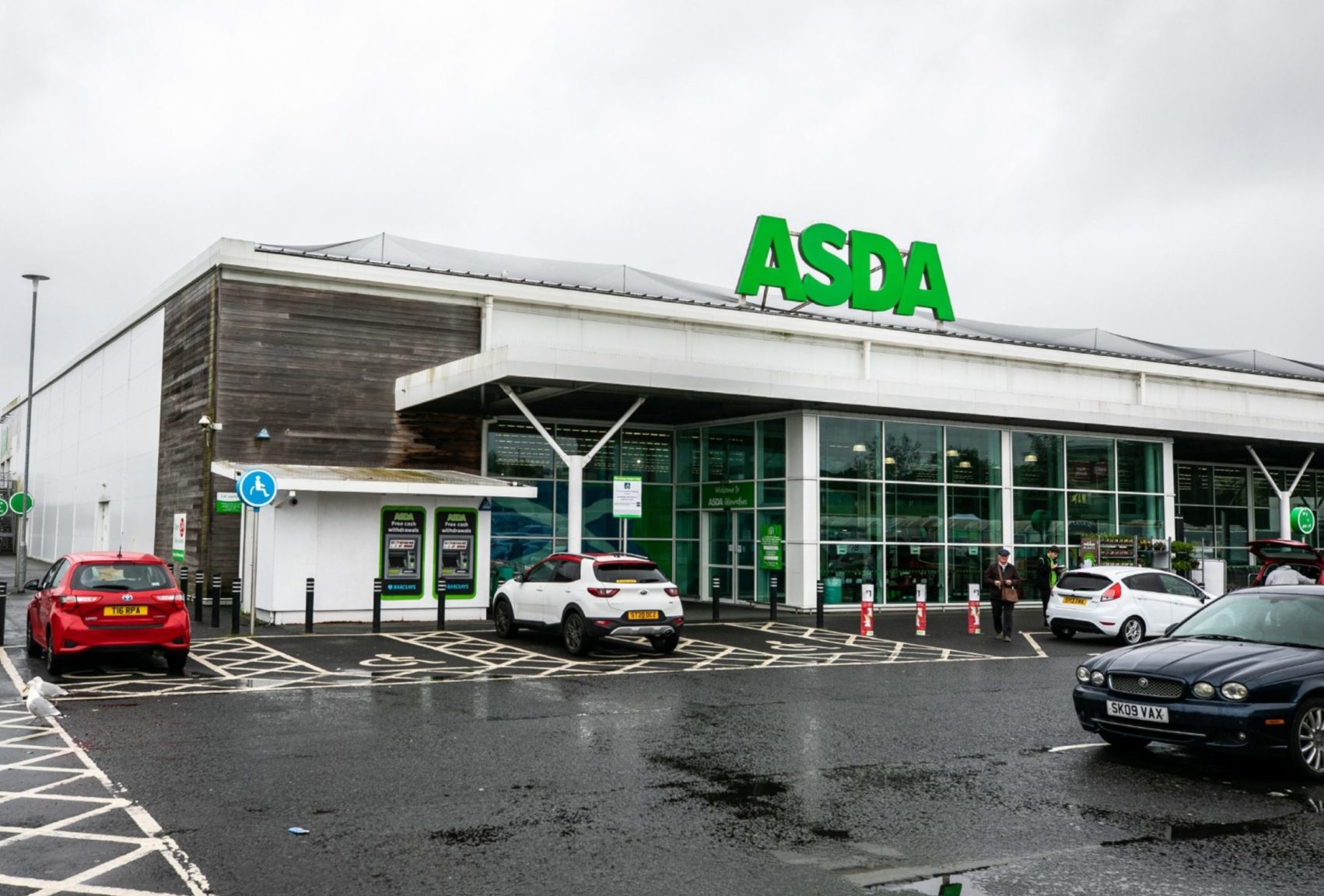 Asda Glenrothes worker saves pensioner from gift card scam