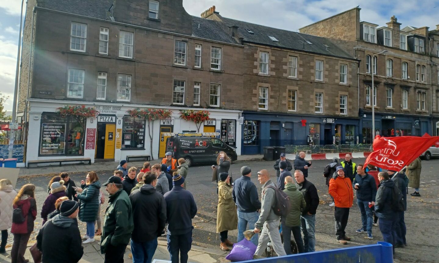 Dundee University pensions row: Strike continues after 'difficult' talks