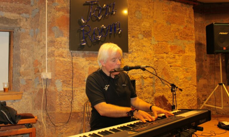 MUSIC: Is Angus musician and Robert Burns fan Eddie Cairney the world's ...