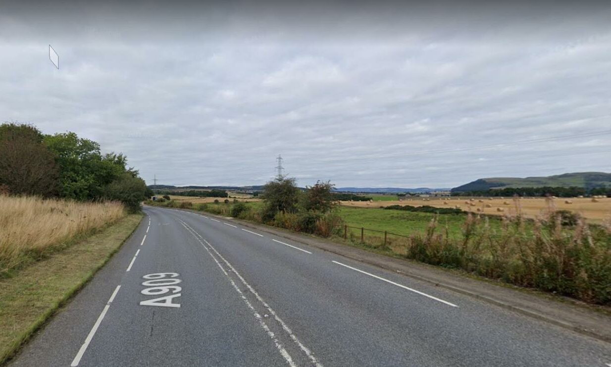 Police rush to Cowdenbeath crash between pedestrian and car - The Courier