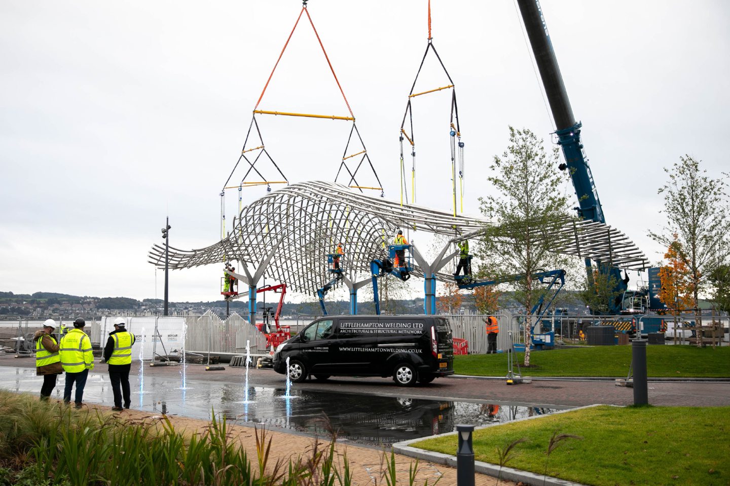 Dundee Waterfront: Artist wins £100k cycle lane sculpture contract