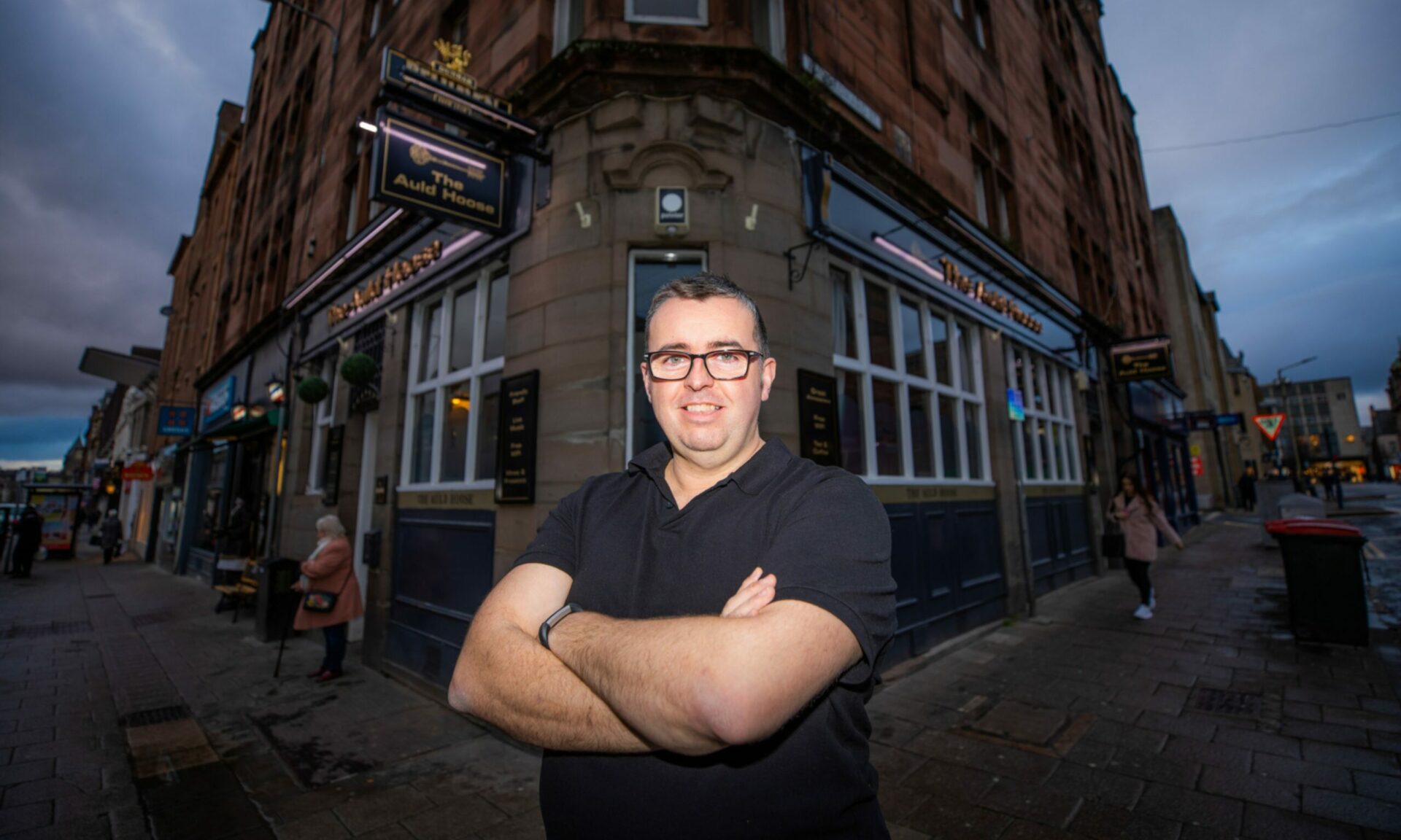 Perth children to get Christmas gift vouchers after Auld Hoose fundraiser