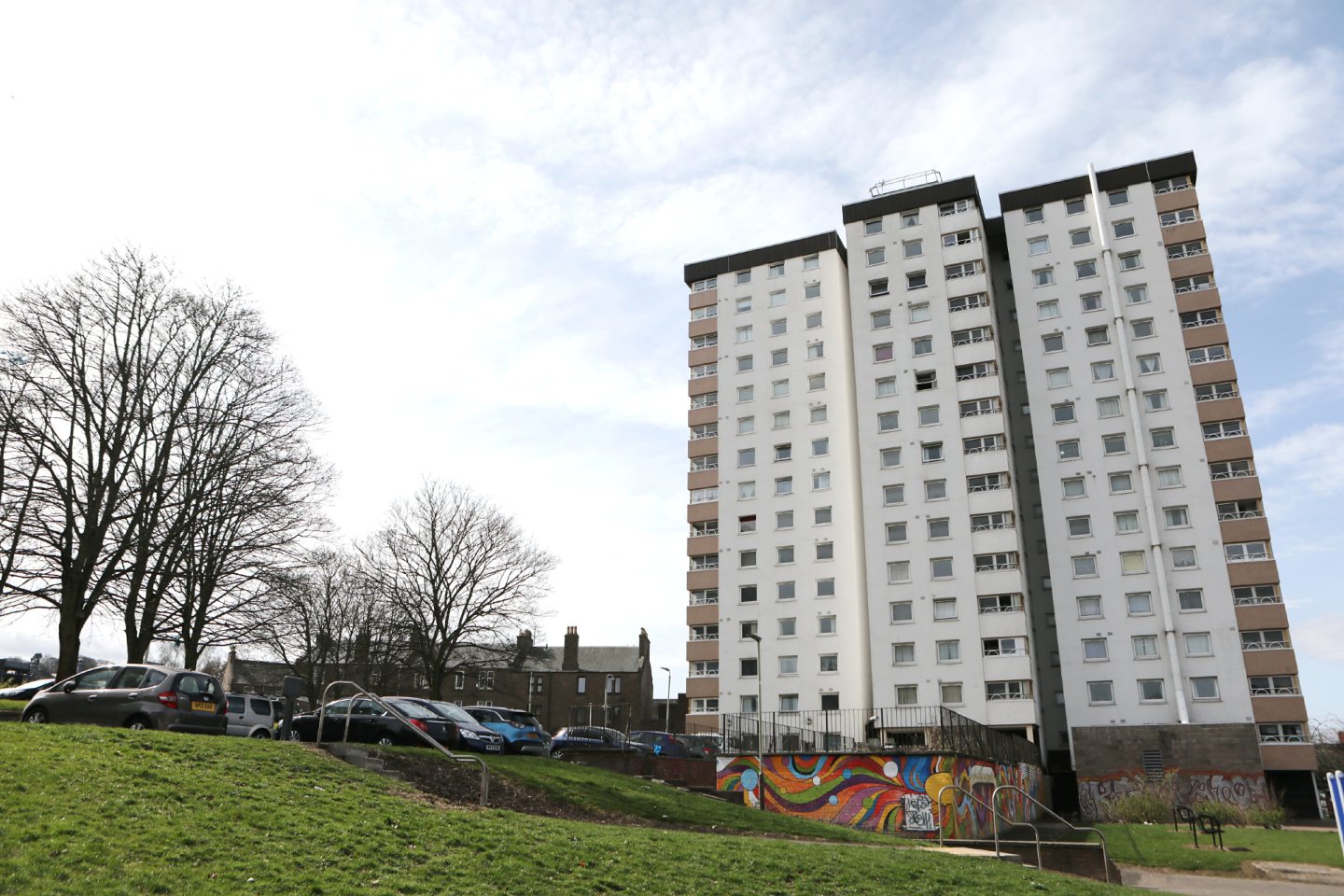 Dundee multi goes viral after rap video starring teens and dogs