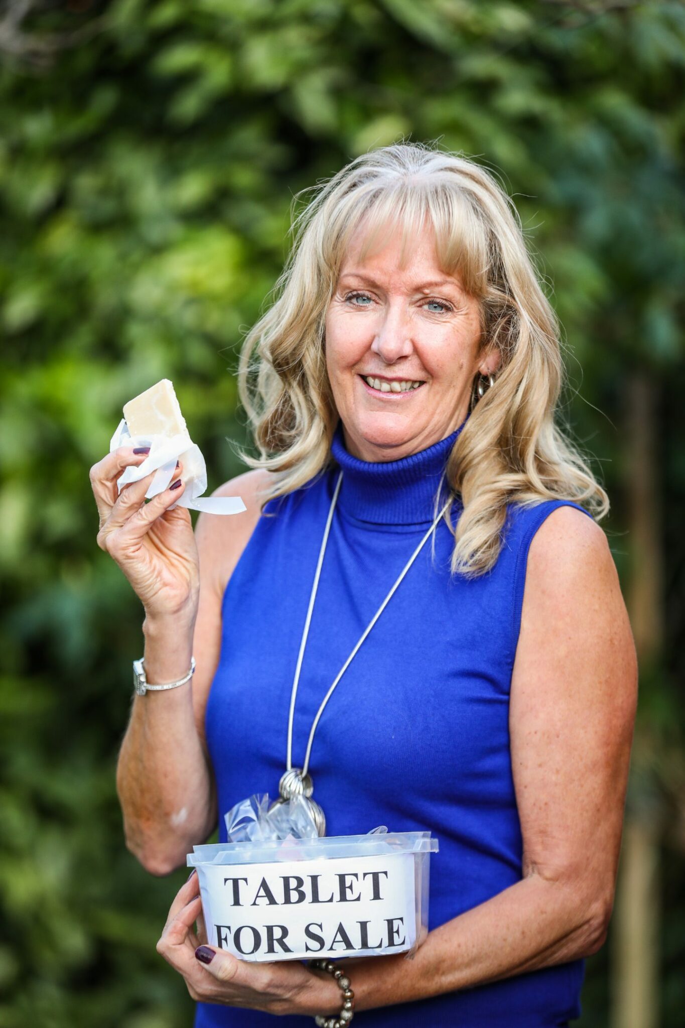 Cancer survivor Fiona in final push to reach £100,000 tablet sales goal