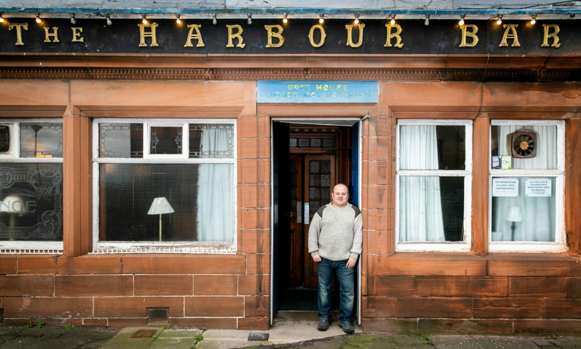 Harbour Bar: Historic Kirkcaldy pub set to reopen under new ownership