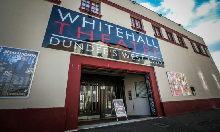 Whitehall Theatre: Jim Davidson returns to Dundee despite previous row