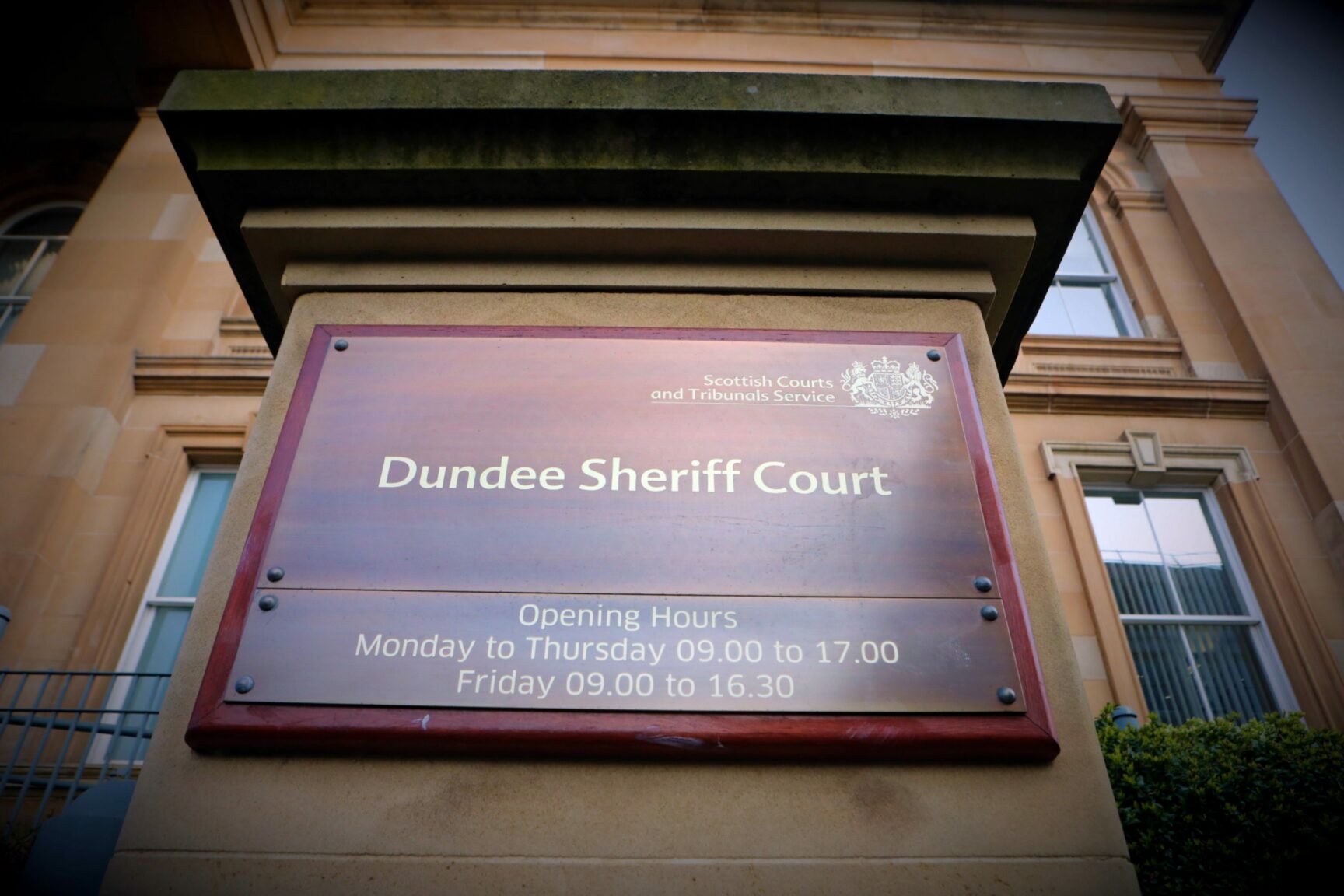 High risk Dundee child sex offender faces prison for owning illicit phones