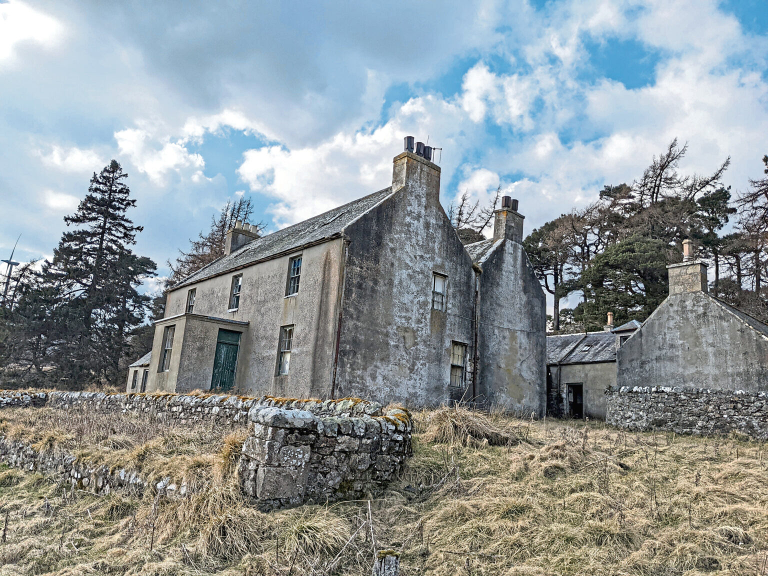 Ranger walk to derelict shooting lodge in the Cabrach that hosted ...