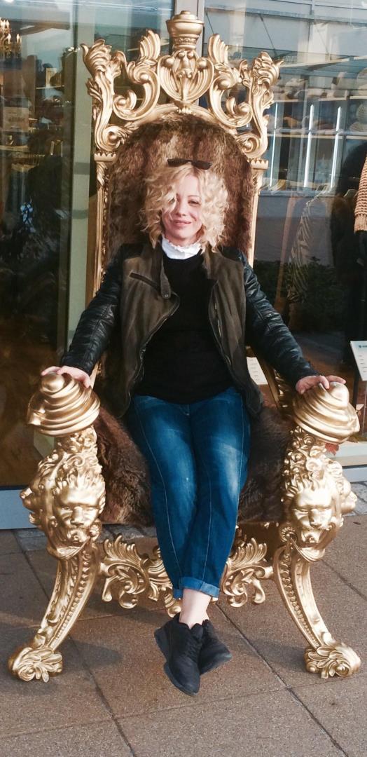 Zoe Cooper risked it all to bring bands back to Perth's Twa Tams