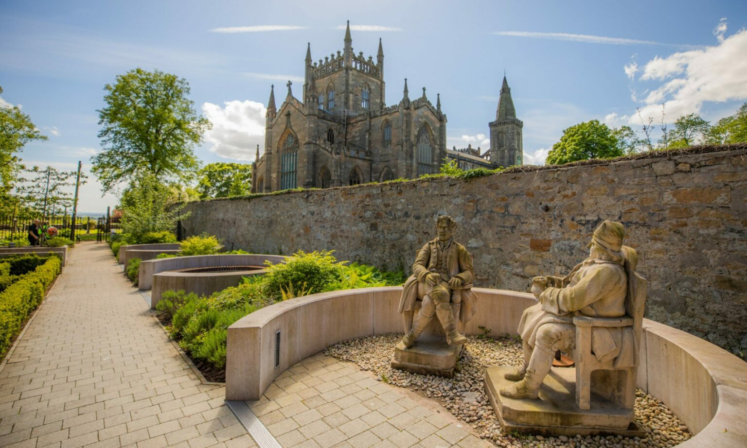 Dunfermline: 15 photos that capture Fife town's city vibes