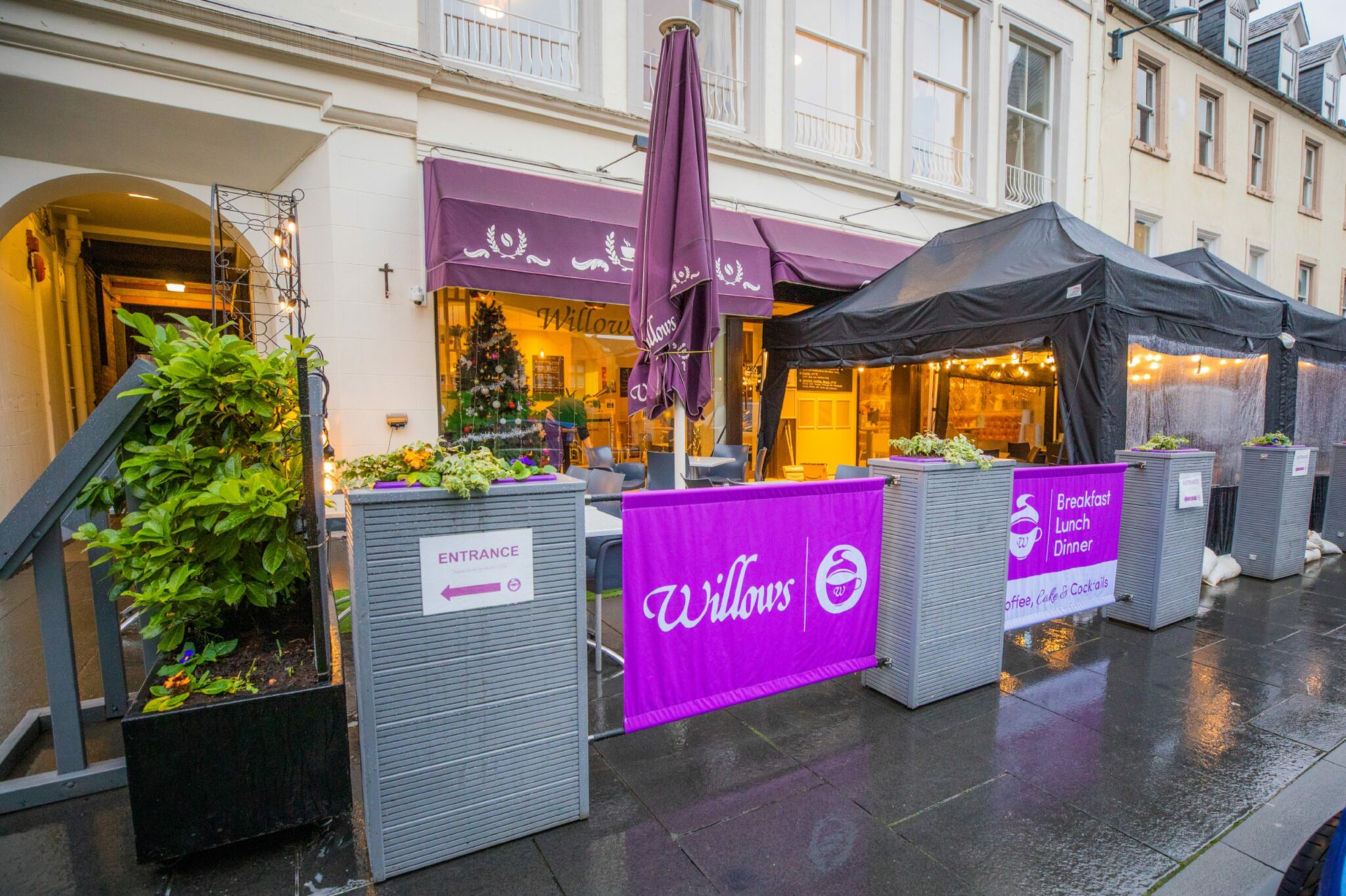 Perth shop Willows raider who broke in to 'pinch a munchie' is jailed