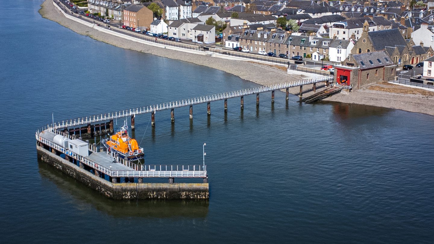 Drone footage shows progress of £15m Broughty Ferry flood defences
