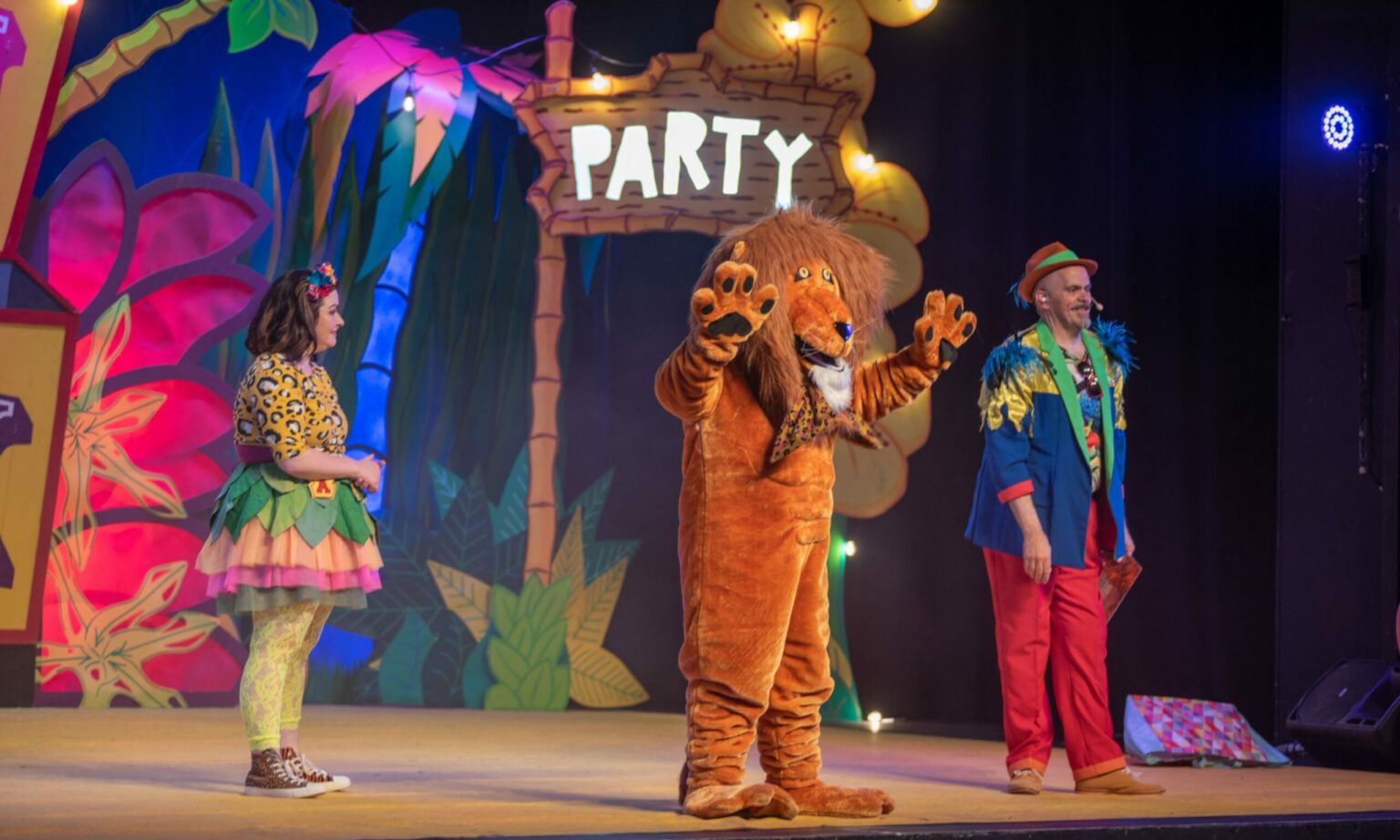 Family sing-along show Funbox performs for the last time in Dundee ...