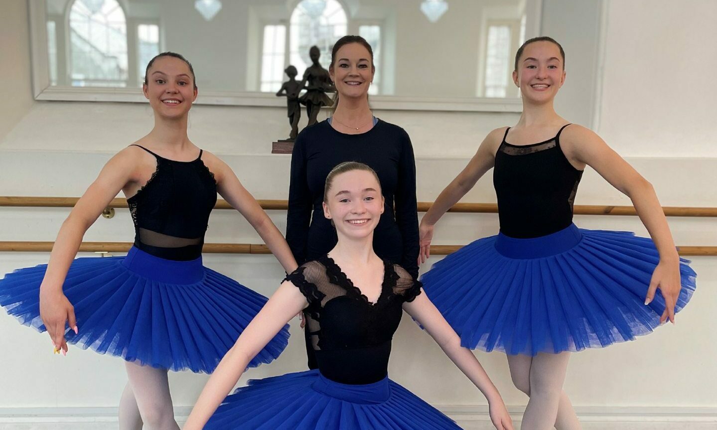 Perth dance teacher Julie Young made an MBE by the Queen