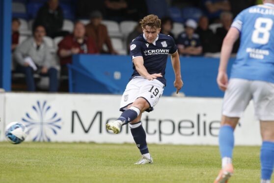Dundee boss Gary Bowyer on post-match chat with Fin Robertson