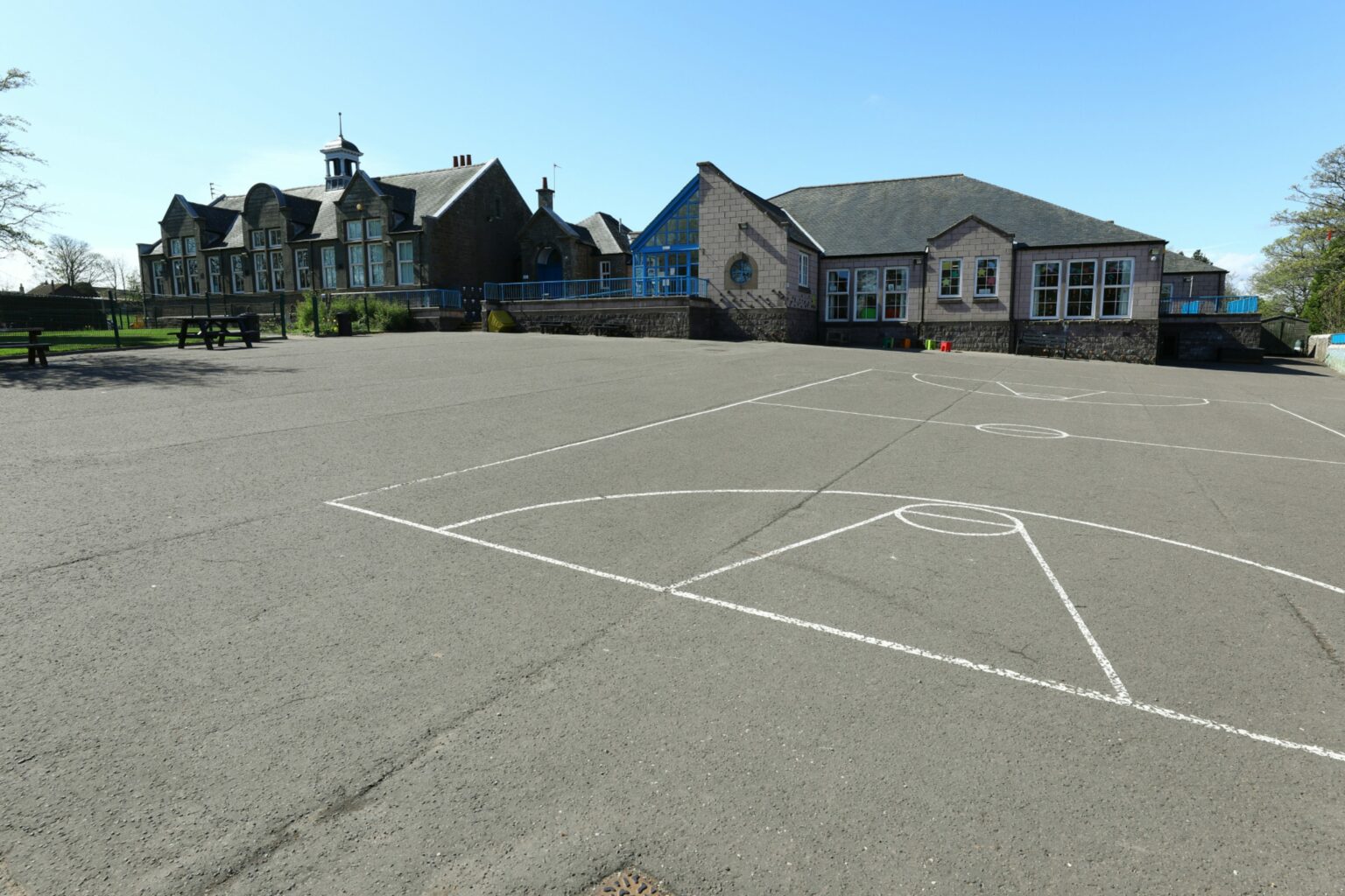 Angus schools traffic-ban scheme hits trouble