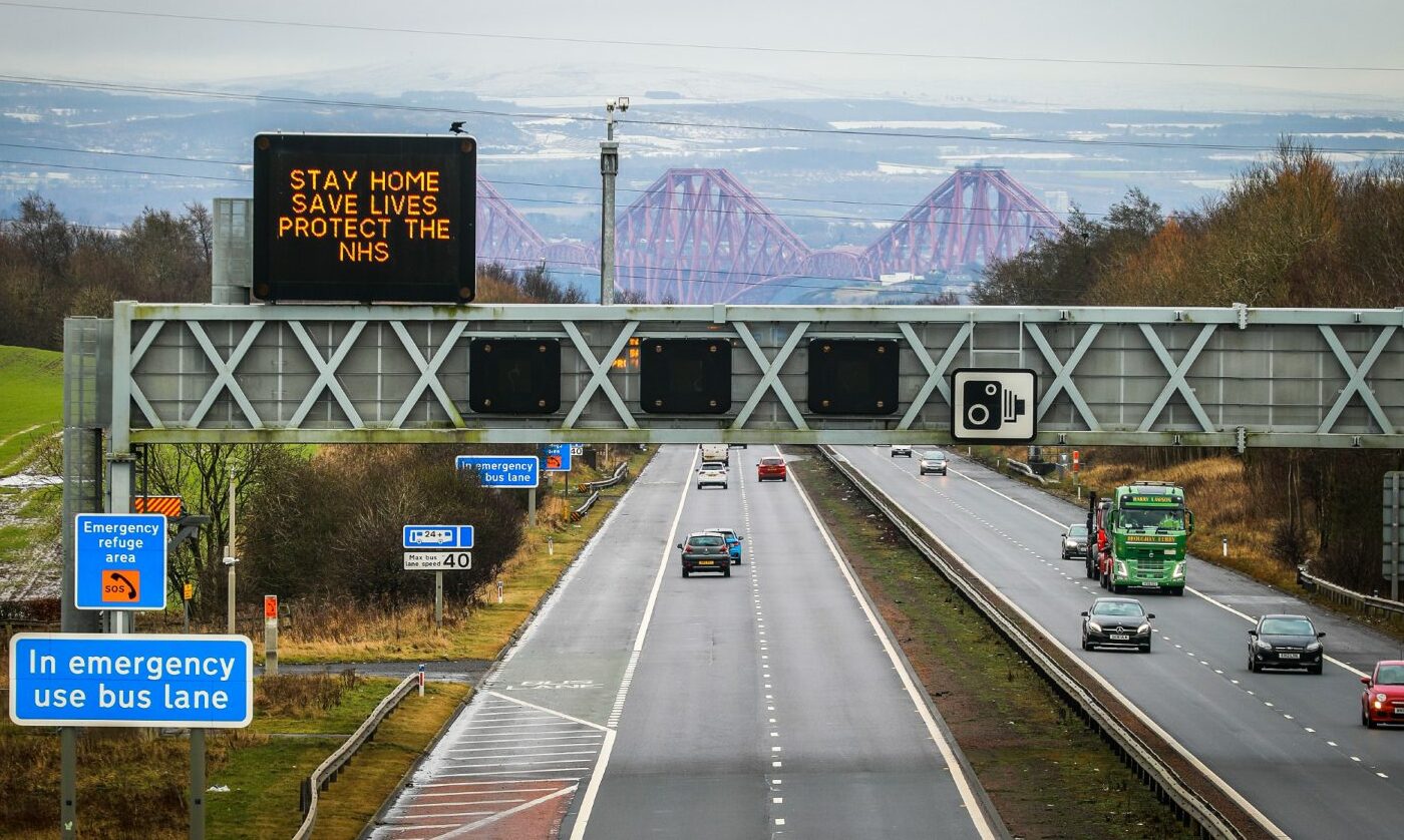 M90 and A92 in Fife clear again after car hits central reservation