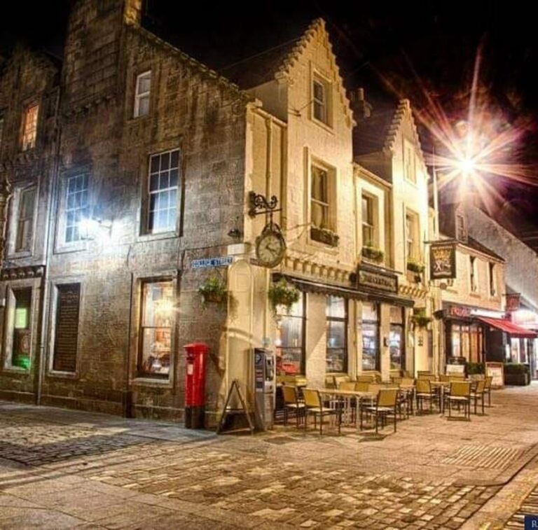 9 pubs to visit in St Andrews for food