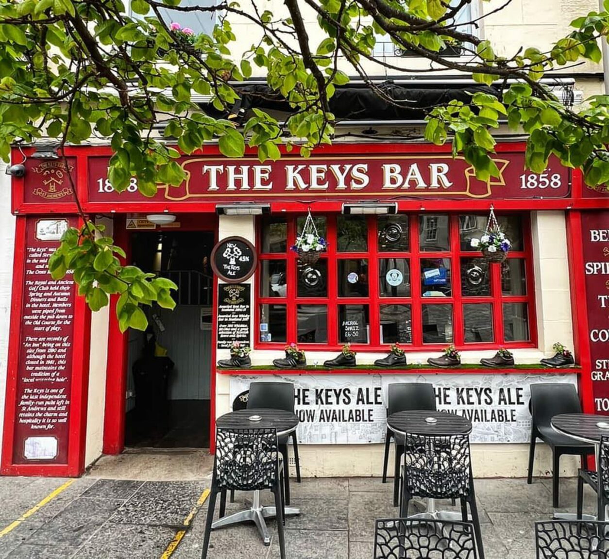 9 pubs to visit in St Andrews for food