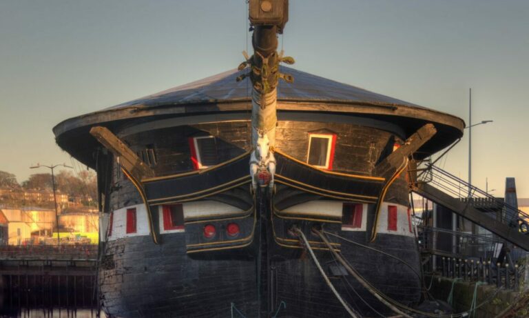 'Coming here has given me self-worth': Meet the volunteers who are ...