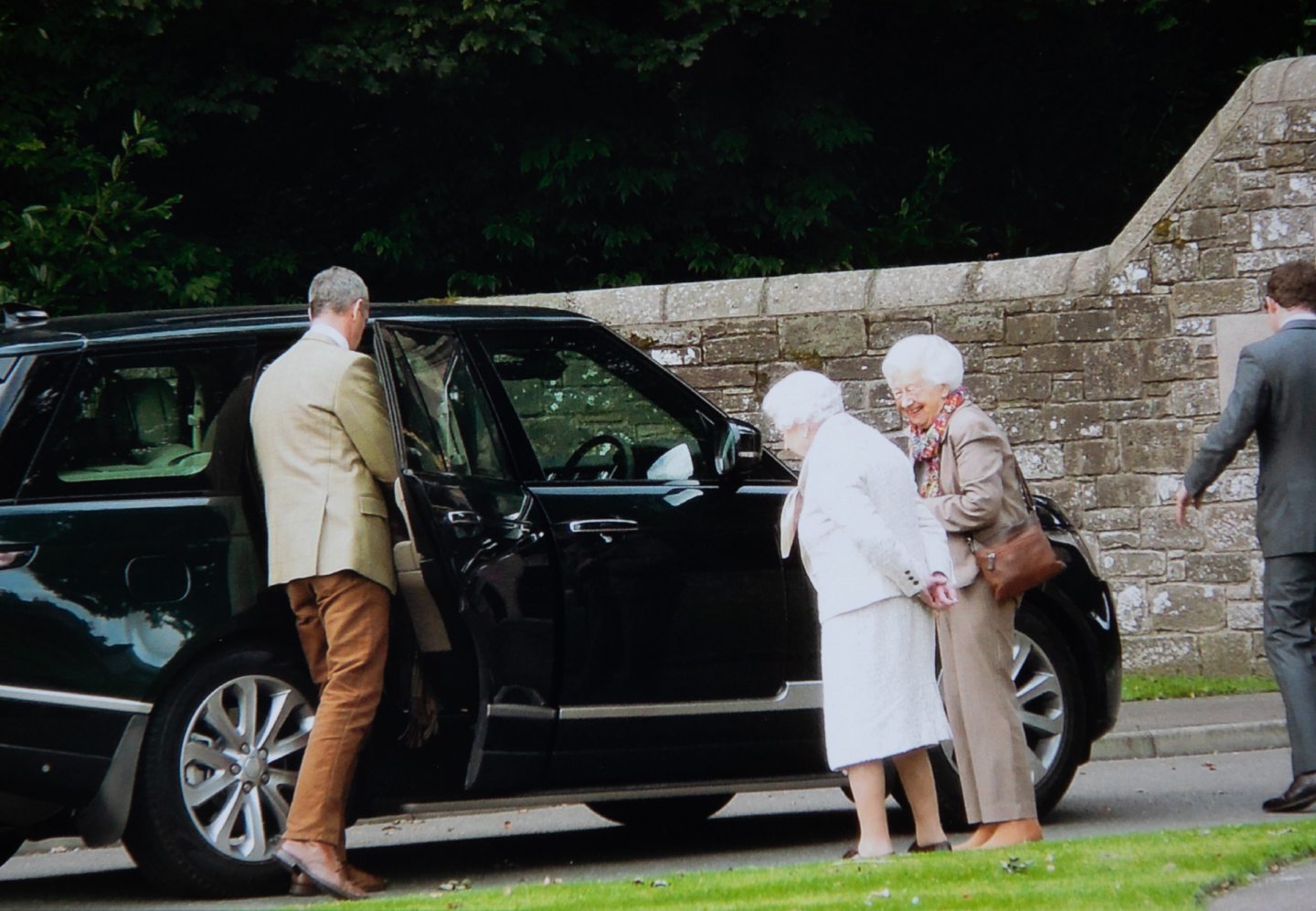 Poignant images capture the Queen's final Glamis Castle visit
