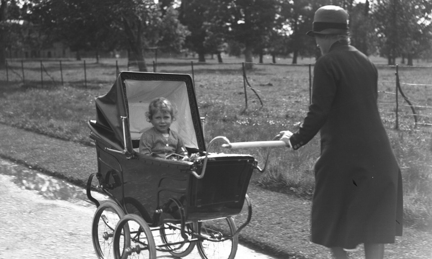 Poignant images capture the Queen's final Glamis Castle visit