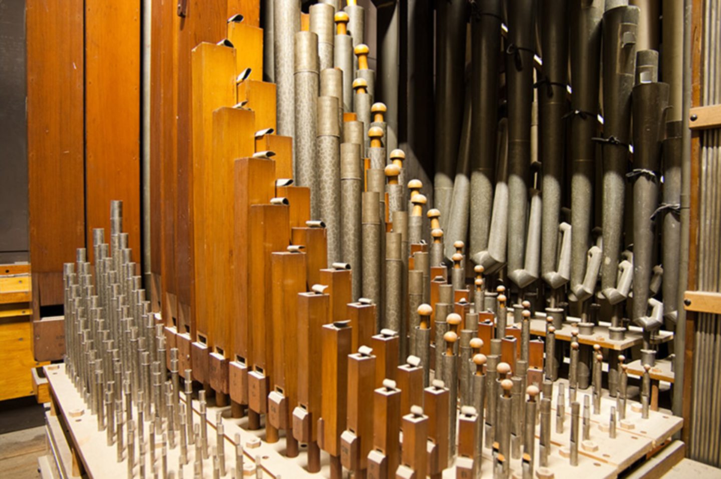REVIEW: Organist's unique mix of the Caird Hall organ's sounds - The ...