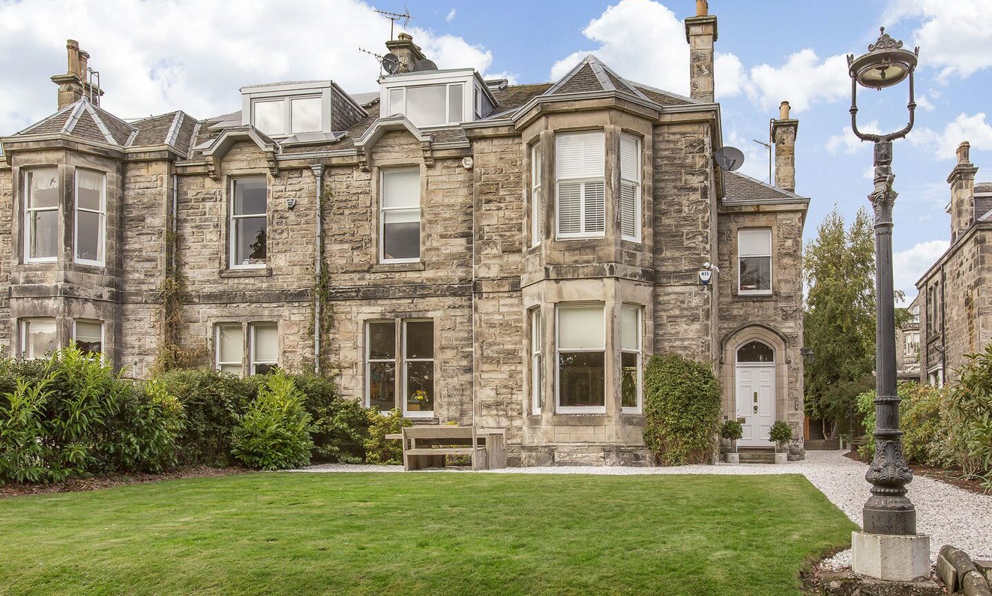Beautifully renovated Dunfermline villa has amazing extension