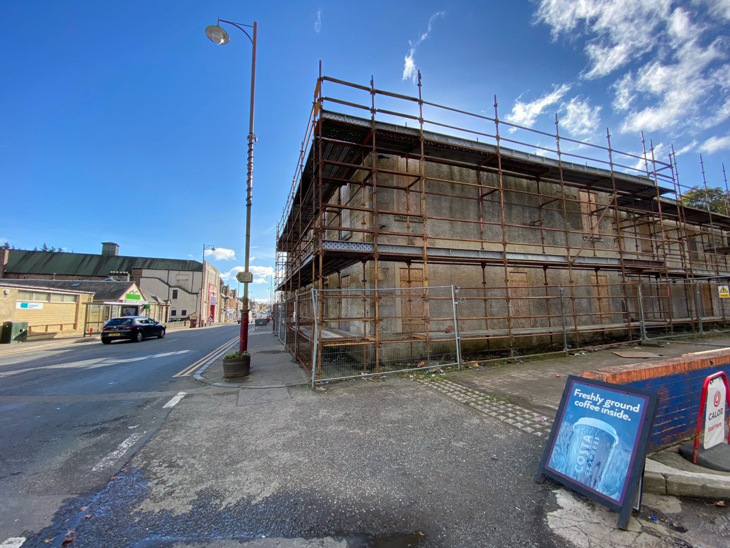 Crown Hotel Cowdenbeath to become flats after 13 years empty