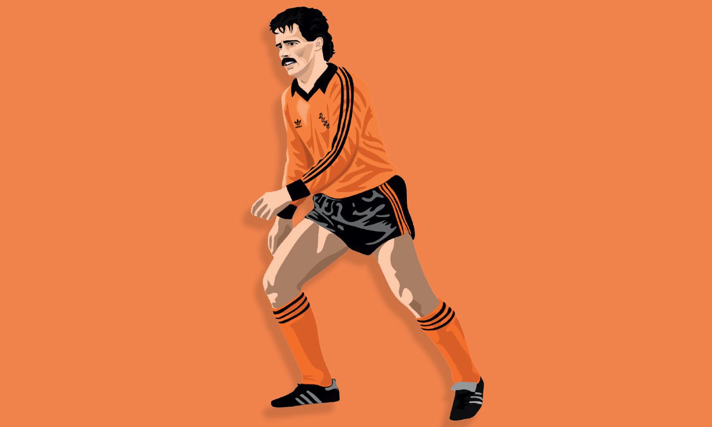 New book pays tribute to Dundee United legend John Holt
