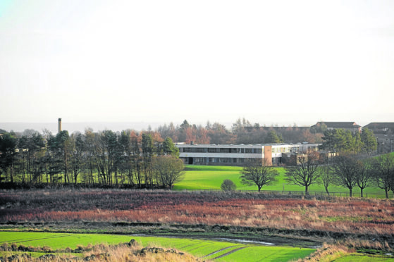 21 windows smashed as Braeview Academy hit by vandals
