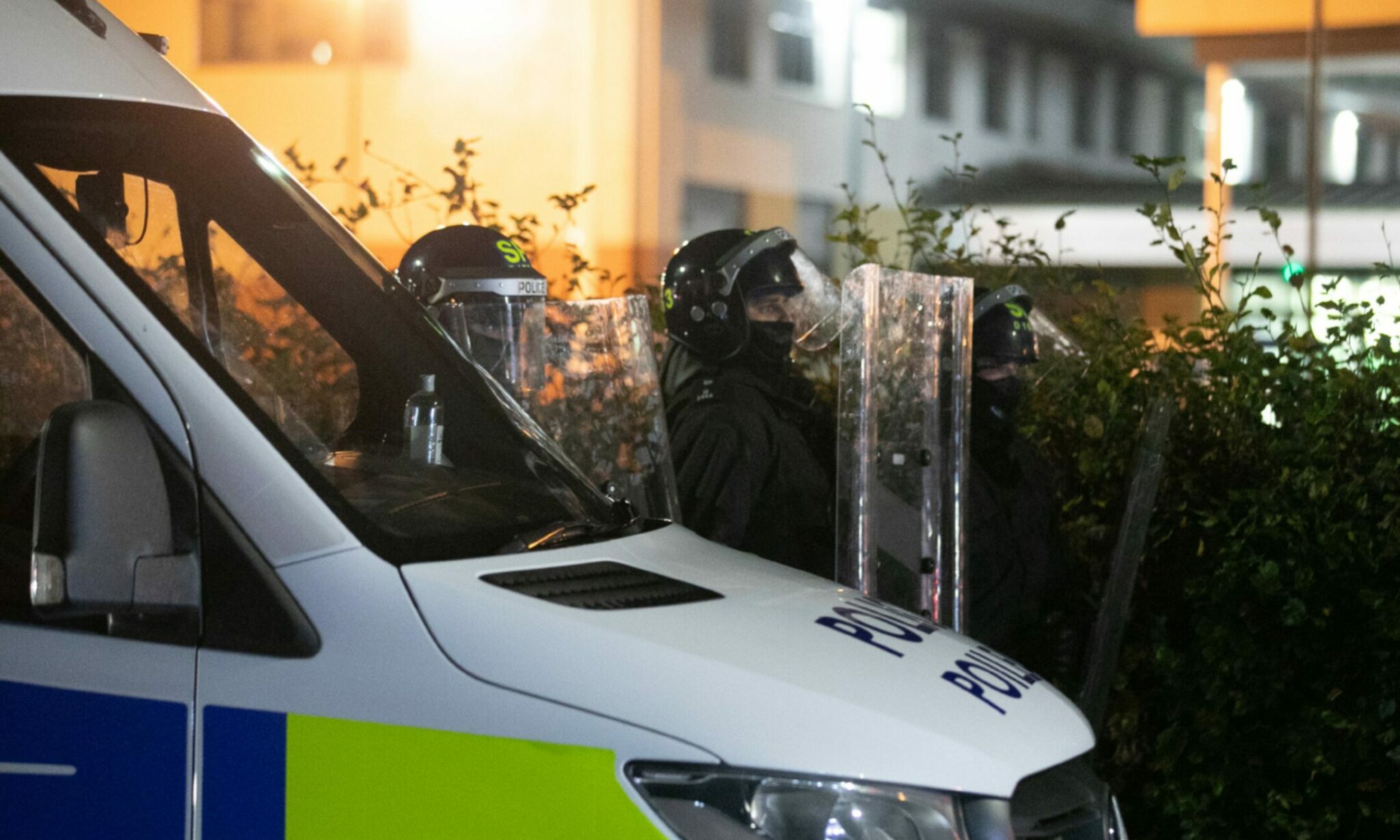 Balgowan Avenue: Dundee yobs set 'wall of fire' on Halloween