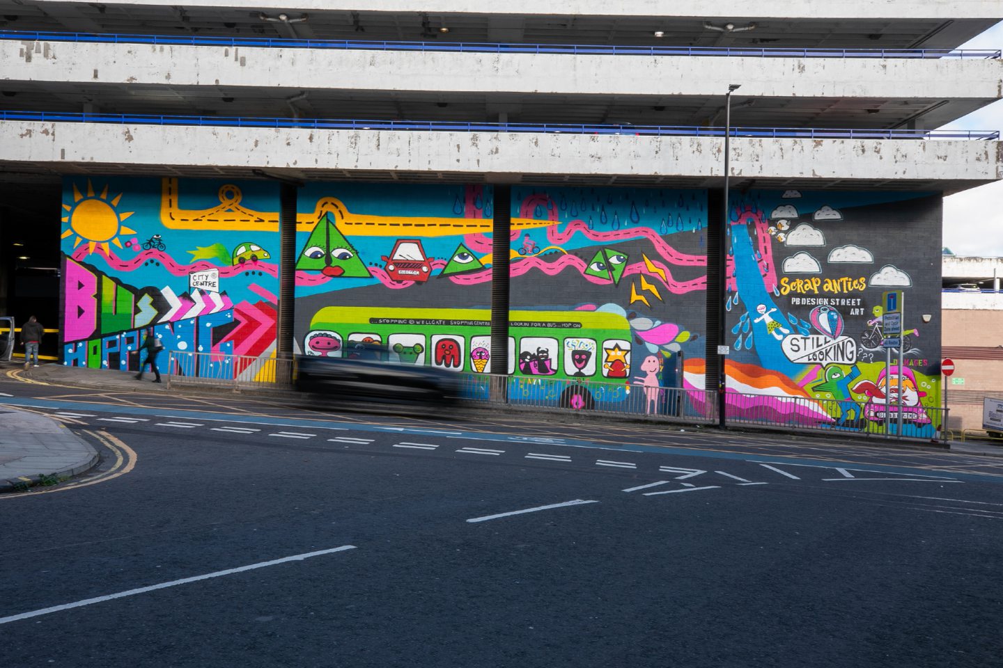 What's the story behind the new mural at the Wellgate in Dundee?