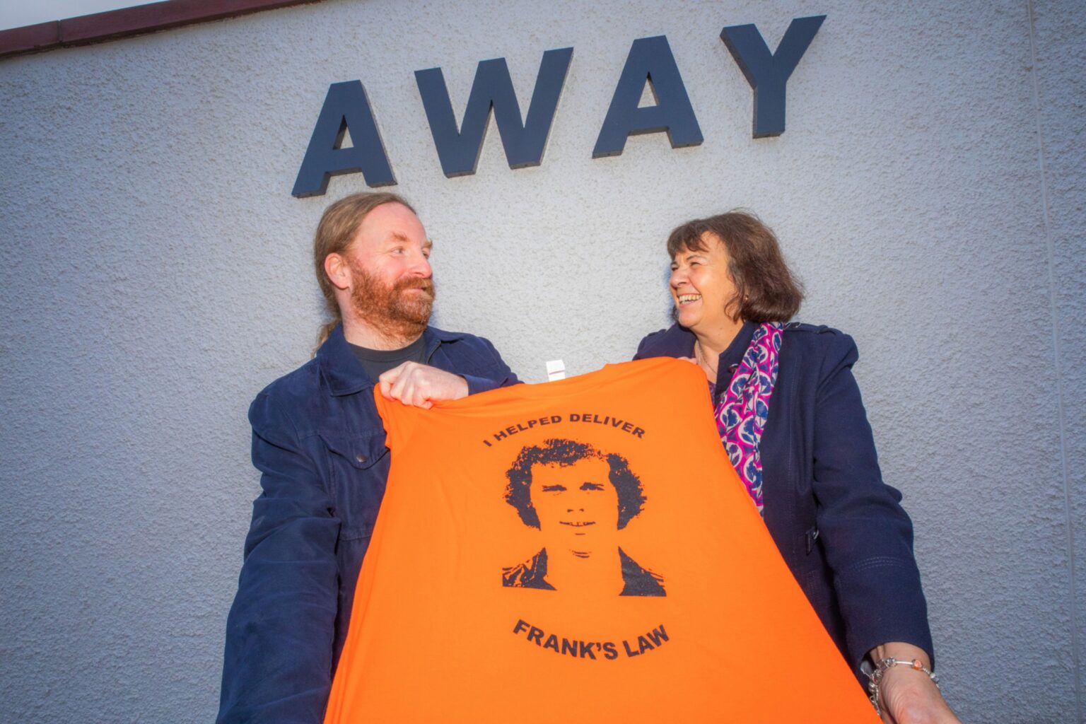 Dundee United diehard Simon pulls on Frank's Law shirt in 30 countries