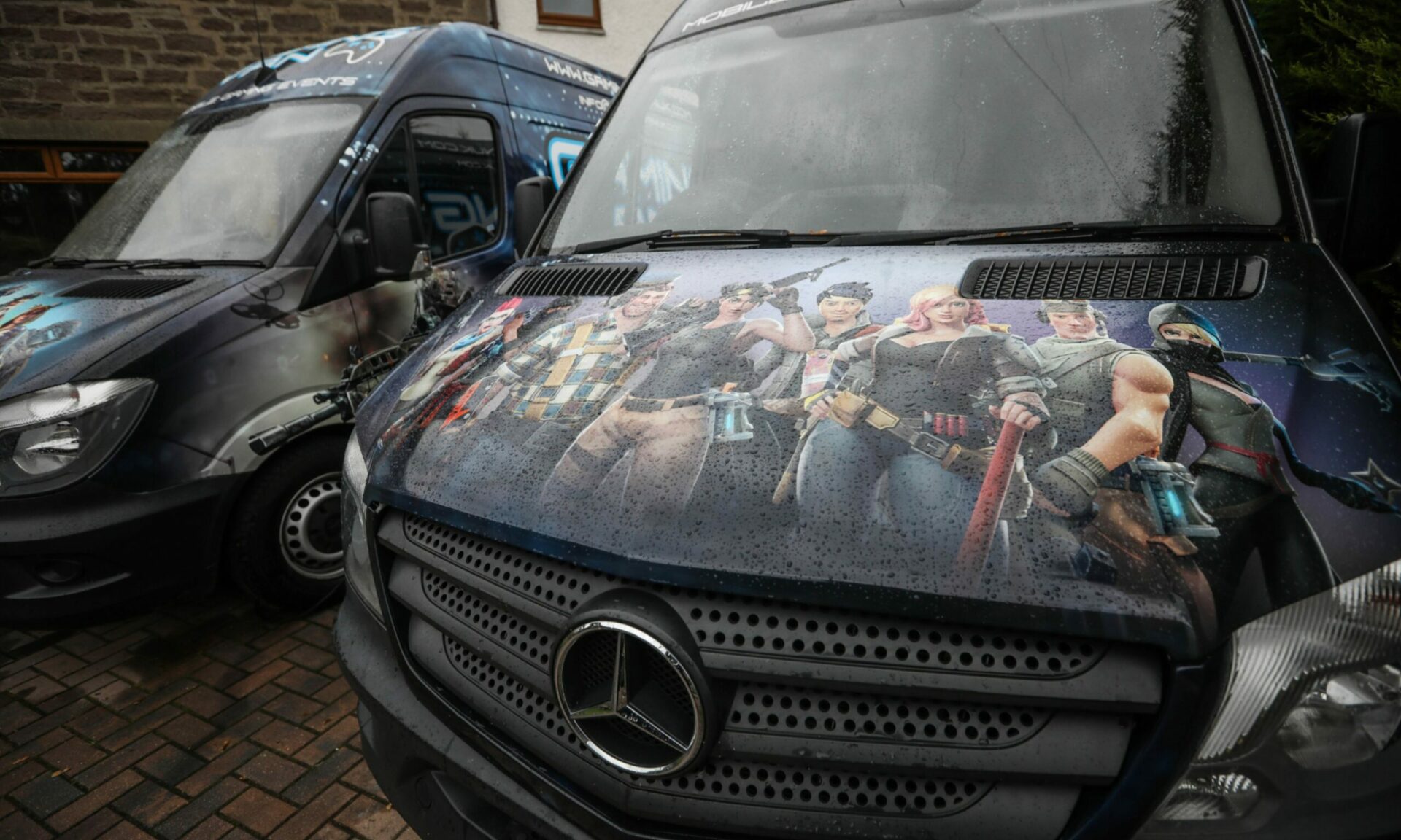 Inside Scotland's first gaming van created by Broughty Ferry dad