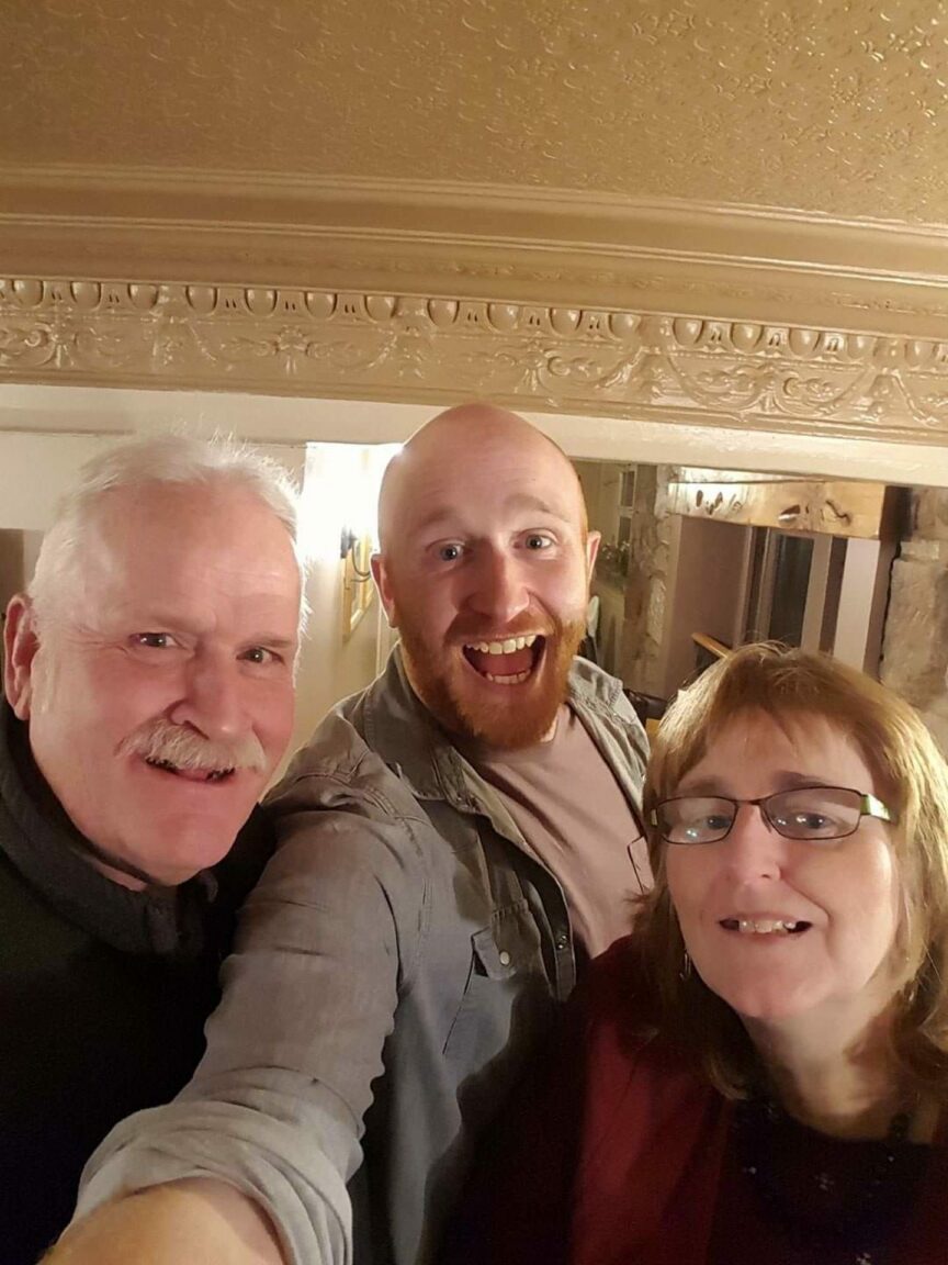 Comedian Ray Bradshaw to perform sign language gig in Perth