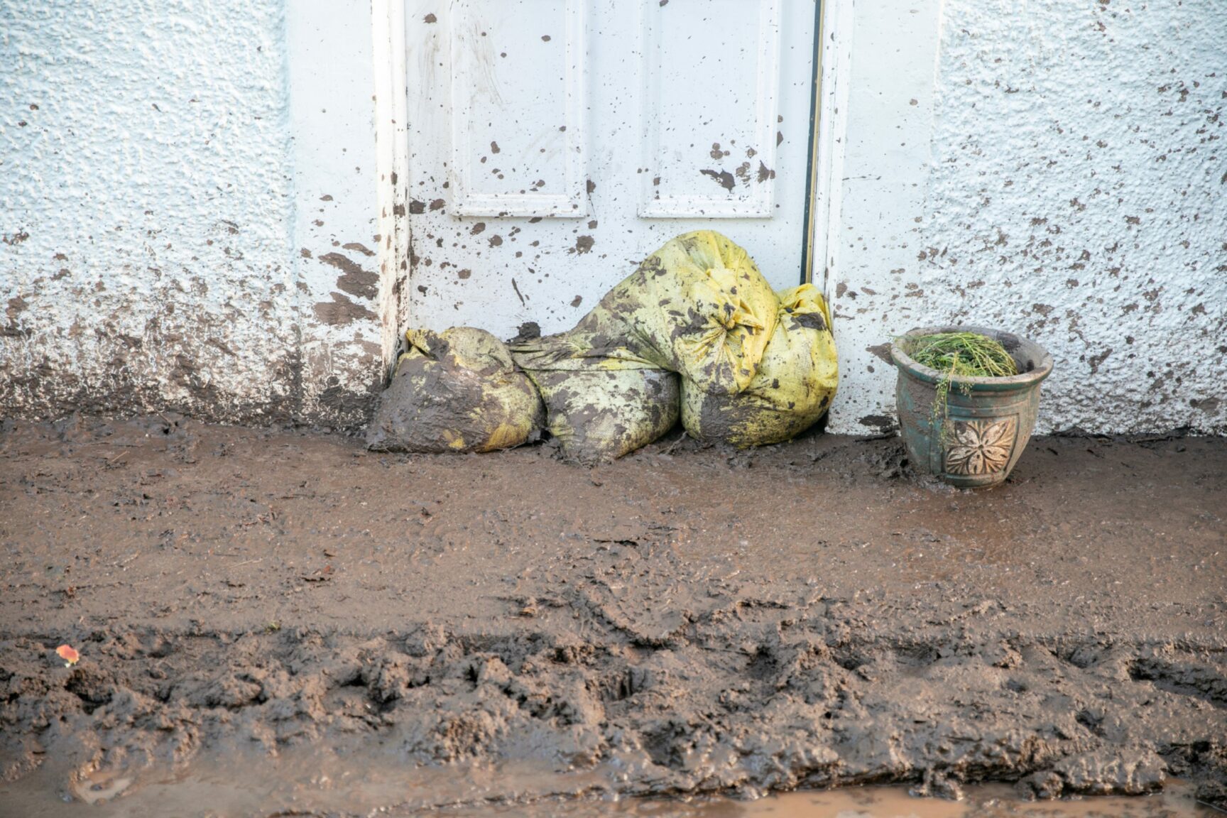 Abernethy residents 'living in fear' after second flood in nine weeks