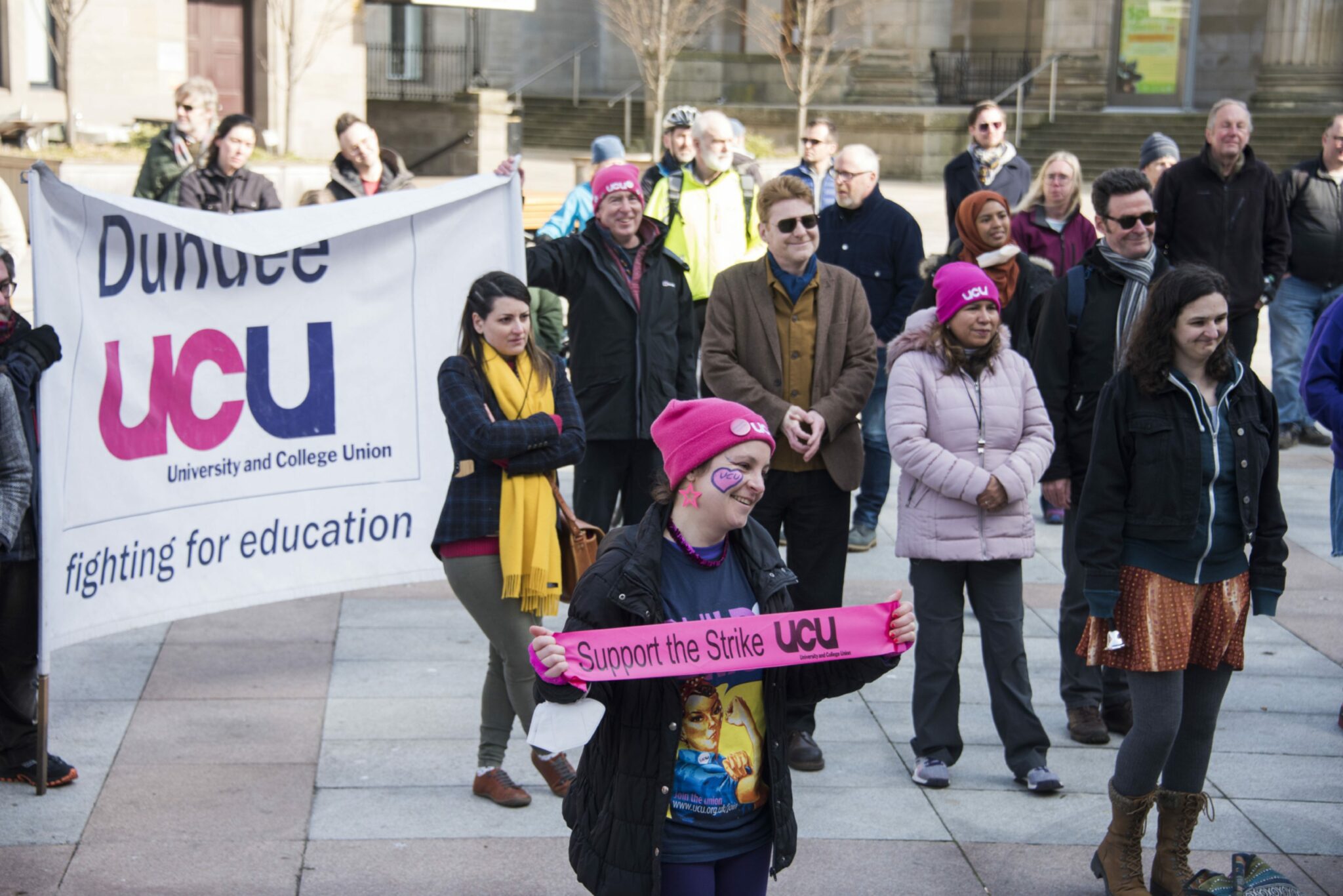 Dundee and St Andrews universities respond to lecturer strike plans